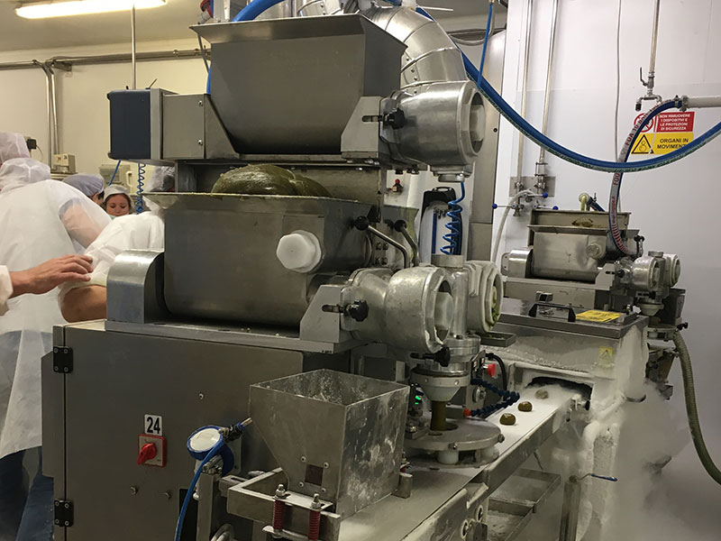 Three Hoppers Encrusting Making Machine | China Food Machine Manufacturer